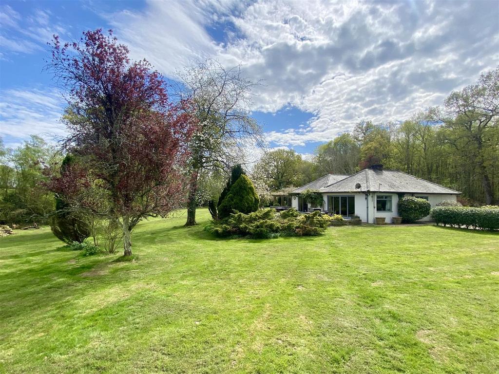 Rogate 4 bed detached house for sale - £1,295,000