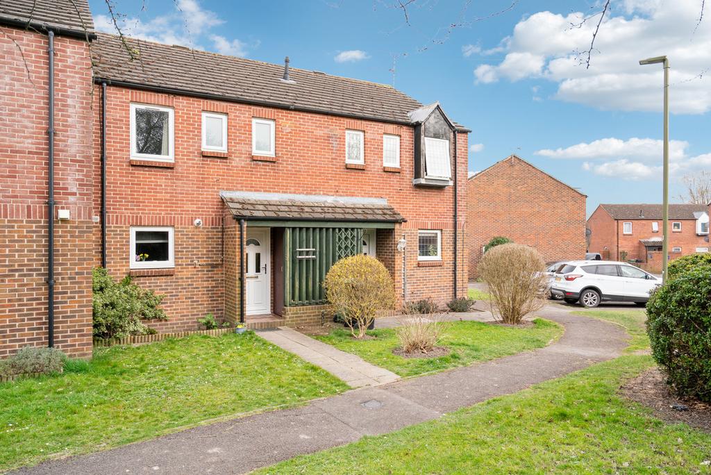 Ruskin Close, Didcot, OX11 3 bed terraced house for sale - £315,000
