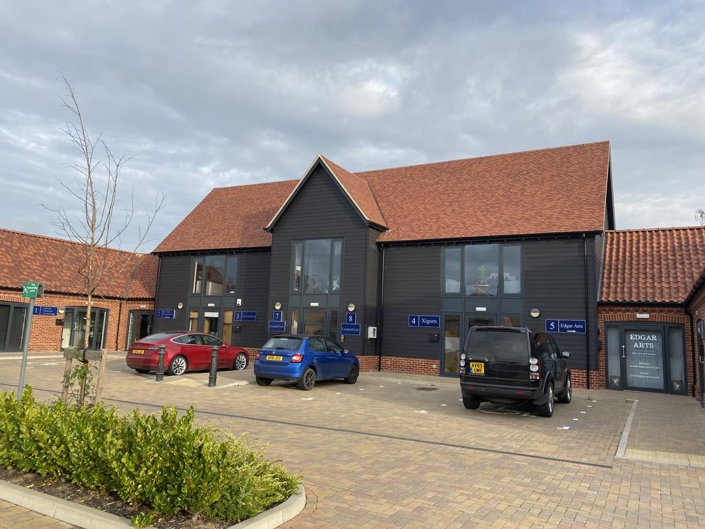 Dairy Barn Mews, Manningtree CO11 Office - £1,875 pcm (£433 pw)