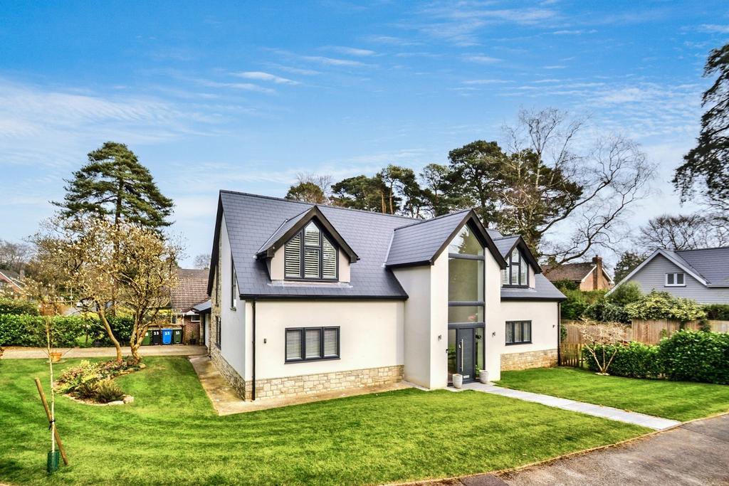 Broadstone 5 bed detached house for sale - £1,000,000