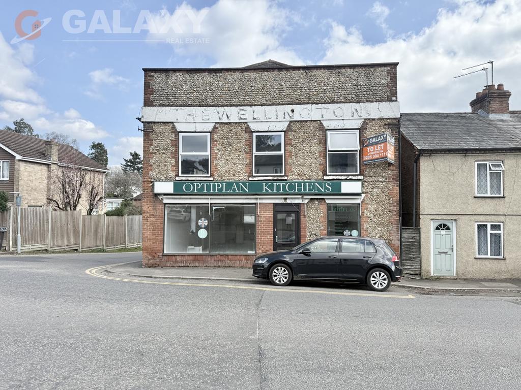 Farnborough Road, Farnham, Surrey. GU9 Retail property (out of town ...