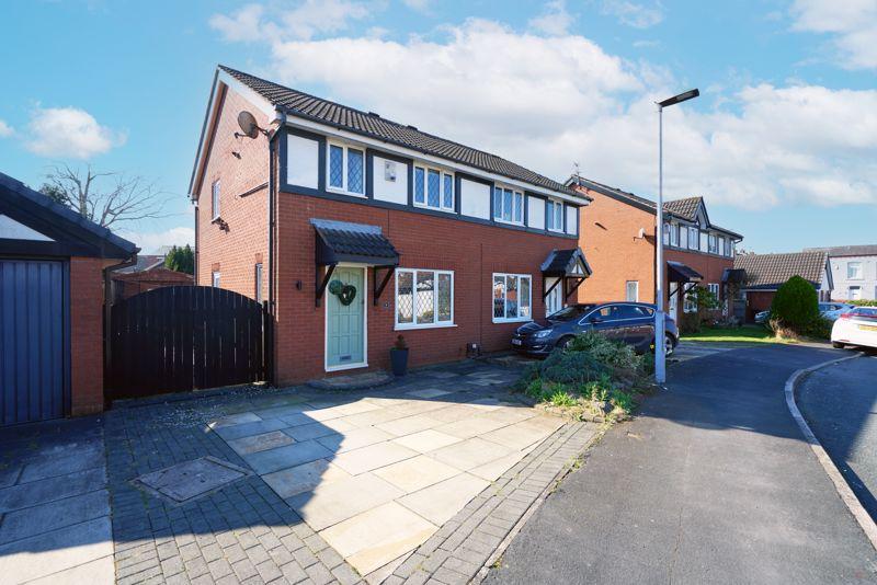 Barbrook Close, Wigan WN6 3 bed semi-detached house - £230,000