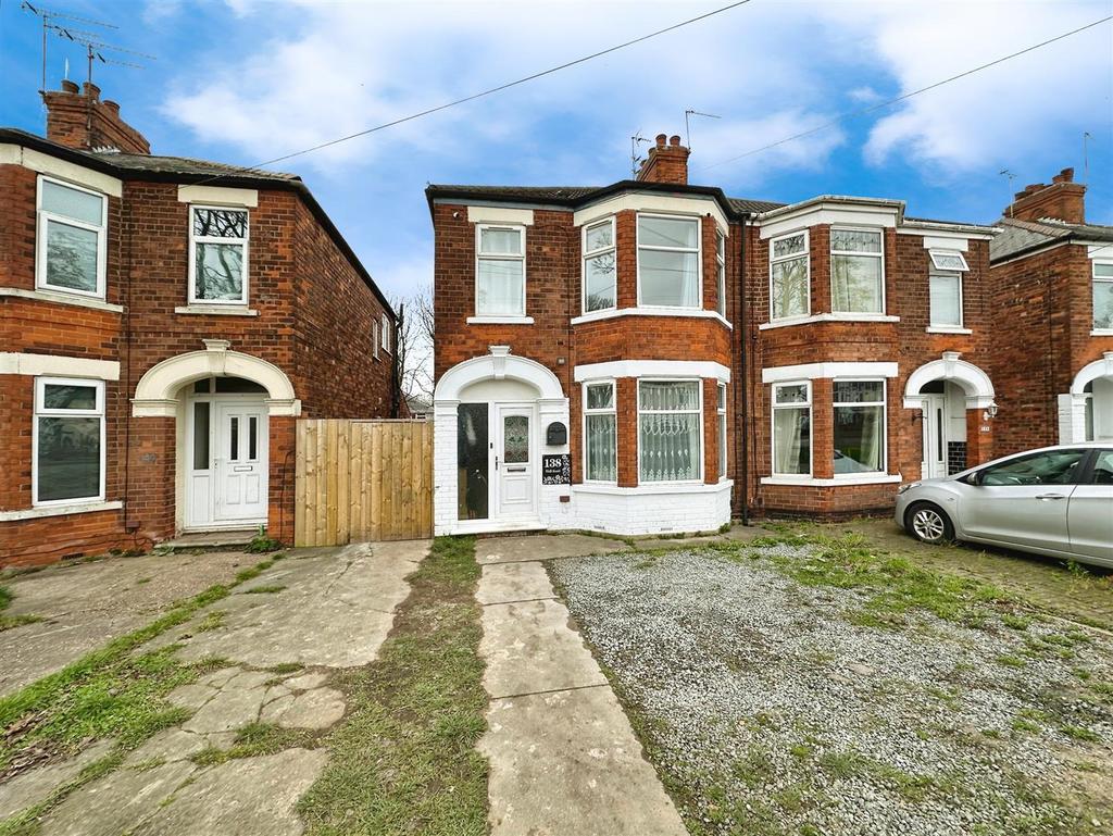 Hall Road, Hull HU6 4 bed semi-detached house for sale - £235,000