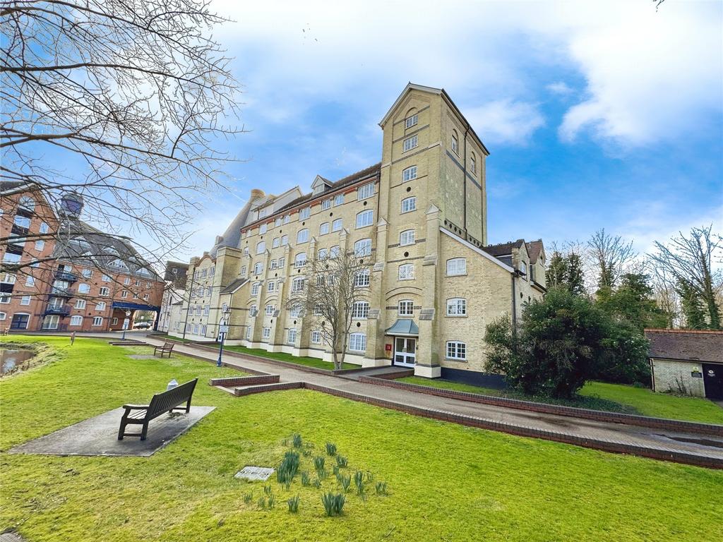 Priors Court, Sawbridgeworth... 1 bed apartment for sale - £186,000