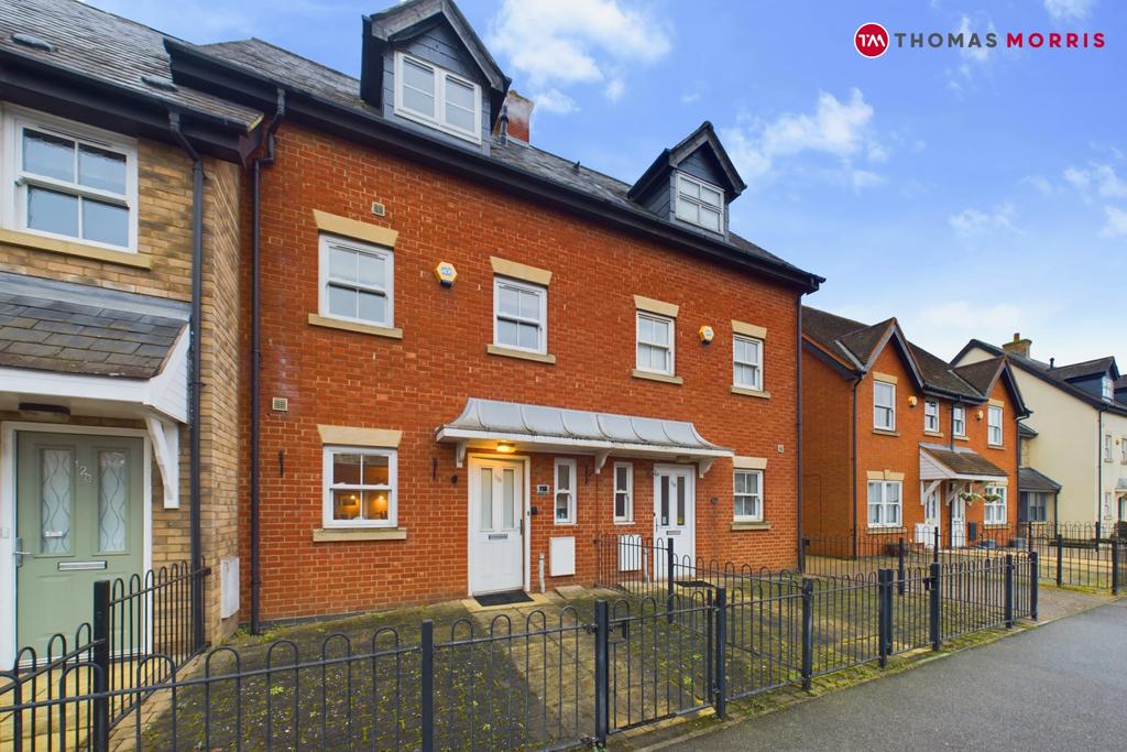 Shortmead Street, Bedfordshire SG18 3 bed terraced house - £325,000