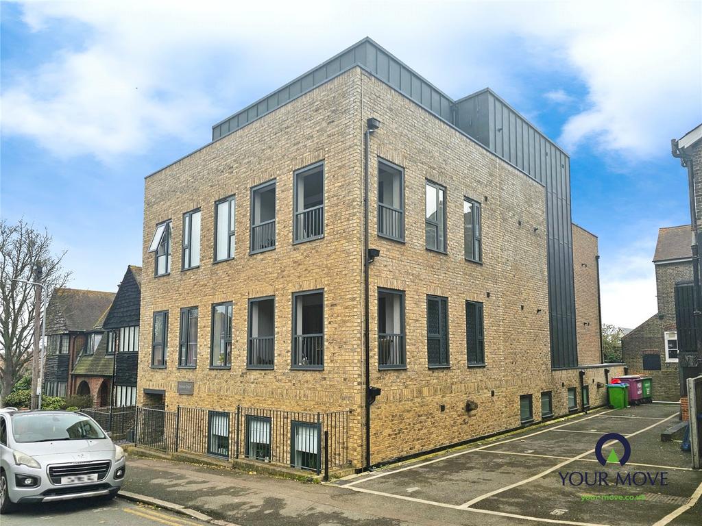 Carlton Avenue, Kent CT10 2 bed flat for sale - £300,000