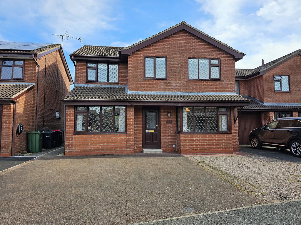Waterside View, Rudheath, Northwich, CW9 4 bed detached house - £310,000