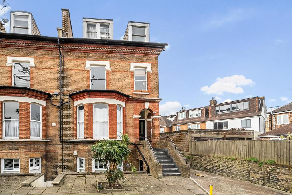 Boundaries Road, Balham, London, SW12 1 bed flat - £375,000