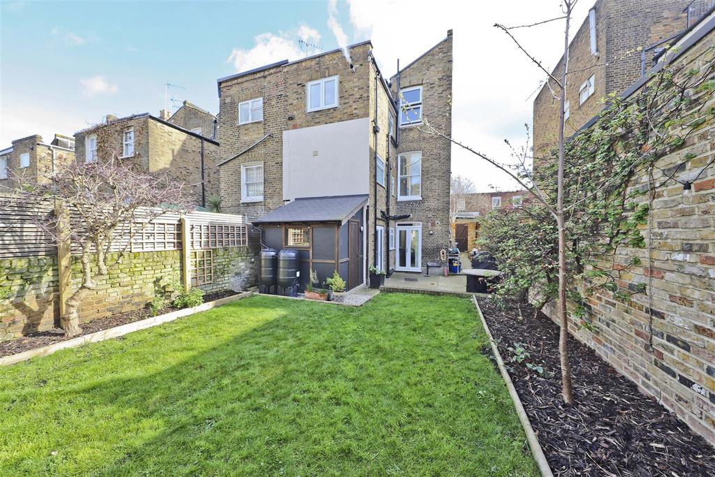 Ashmore Road, London W9 3 bed flat for sale - £900,000
