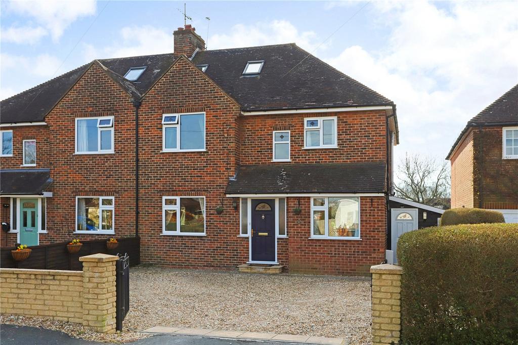 Shortheath Crest, Farnham, Surrey, GU9 4 bed semi-detached house for ...