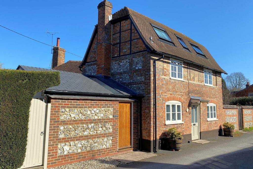 High Street, Ramsbury, Marlborough... 4 bed semi-detached house for sale - £895,000