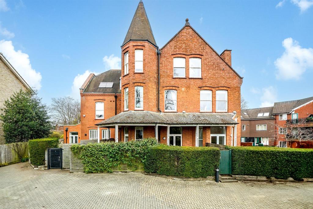 Avenue Road, St. Albans 3 bed townhouse for sale - £735,000