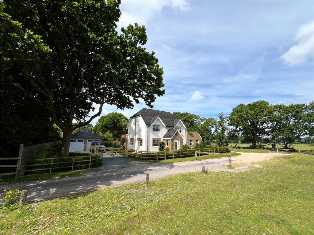 Pilley Bailey, Pilley, Lymington... 4 bed detached house for sale - £ ...