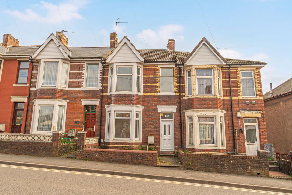 Caerleon Road, Newport, NP19 3 bed terraced house for sale - £180,000