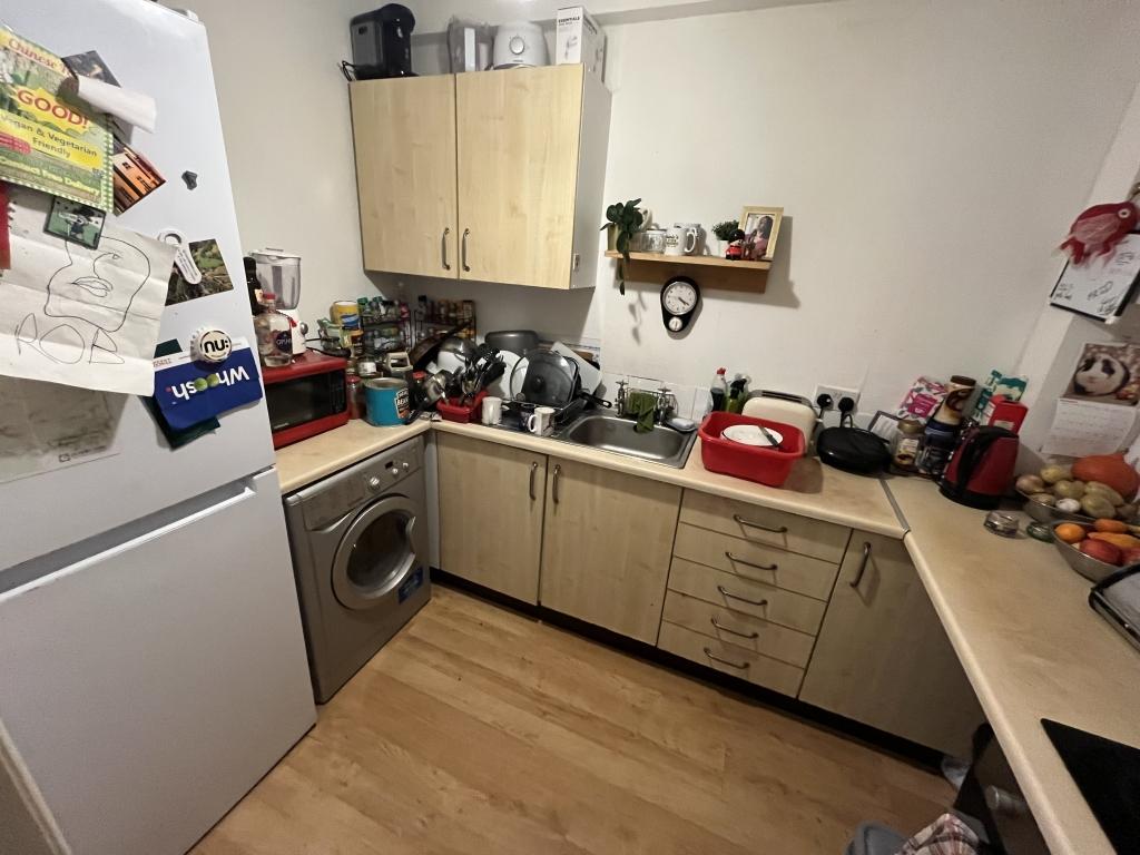 Swinton Grove, Manchester M13 2 bed flat - £940 pcm (£217 pw)