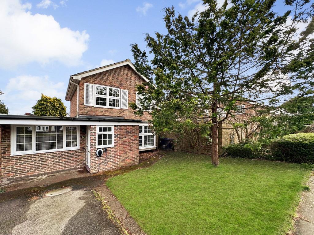 Harkness Drive, Canterbury, Kent, CT2 3 bed link detached house for ...