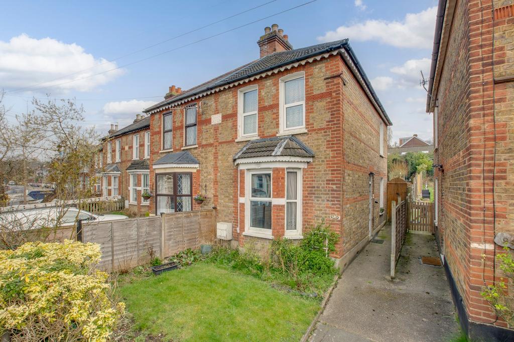 Hughenden Road, High Wycombe, HP13 3 bed semi-detached house for sale ...