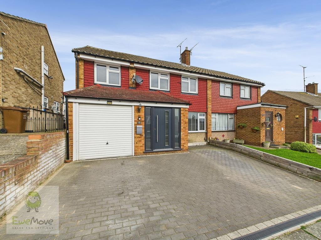 Hever Croft. Strood, Rochester ME2 2NN 4 bed semi-detached house for sale - £425,000