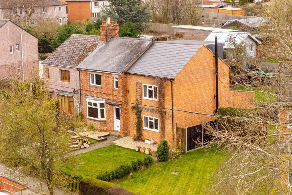 Croft Way, Weedon, Northamptonshire, NN7 5 bed house for sale - £425,000