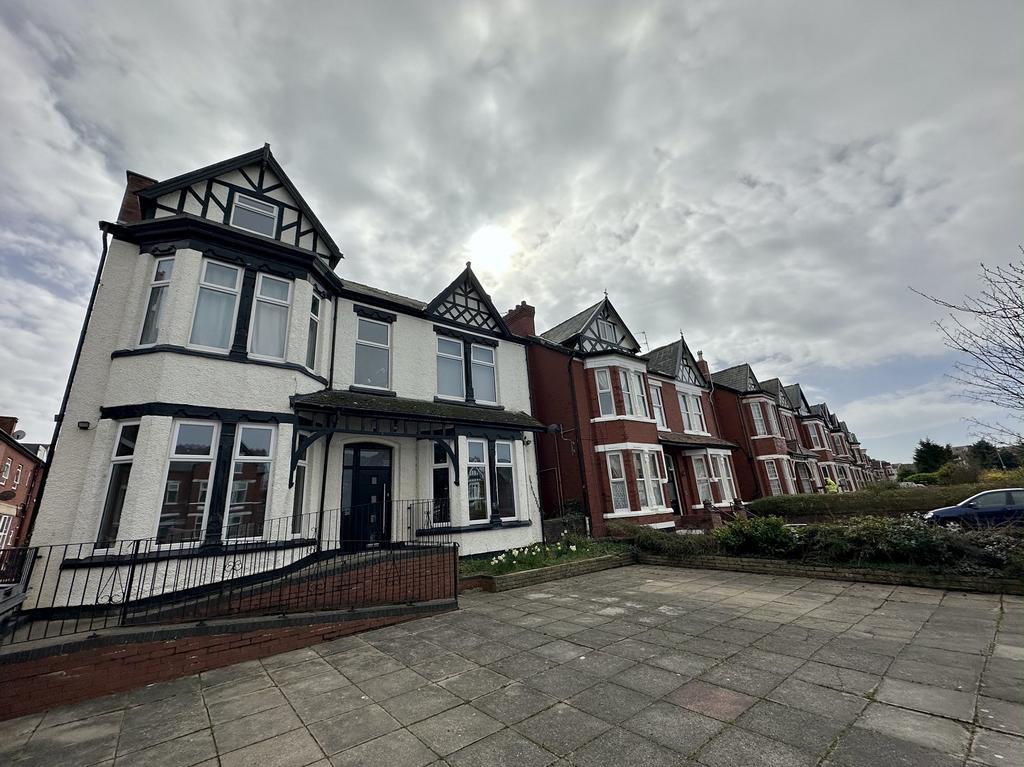 Southport PR9 1 bed flat - £585 pcm (£135 pw)