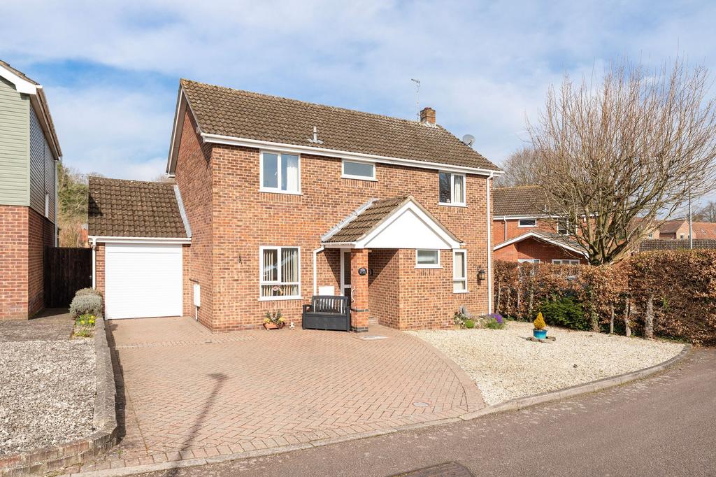 St. Peters Close, Cringleford 4 bed detached house for sale - £475,000