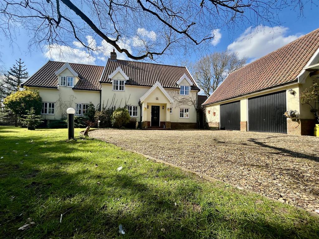 Kings Hill, Great Hockham 4 bed house - £725,000
