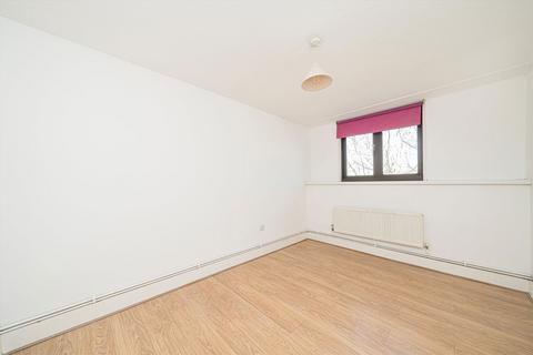 Houses for sale in Isleworth | OnTheMarket