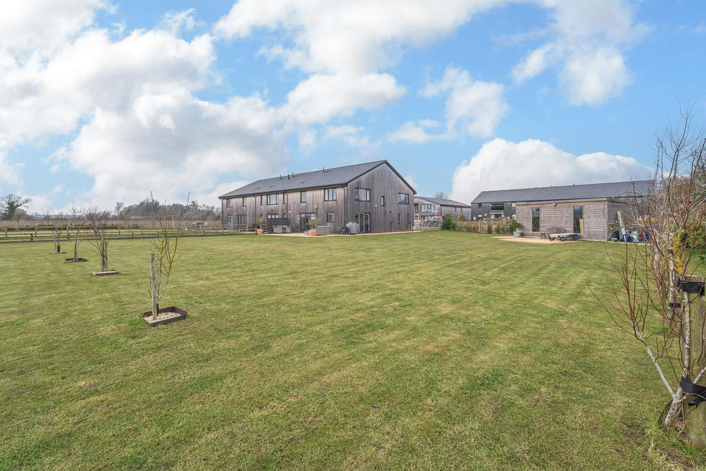 Felton, Morpeth NE65 3 bed barn conversion for sale - £450,000