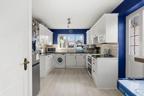 Houses for sale in WR5 | OnTheMarket