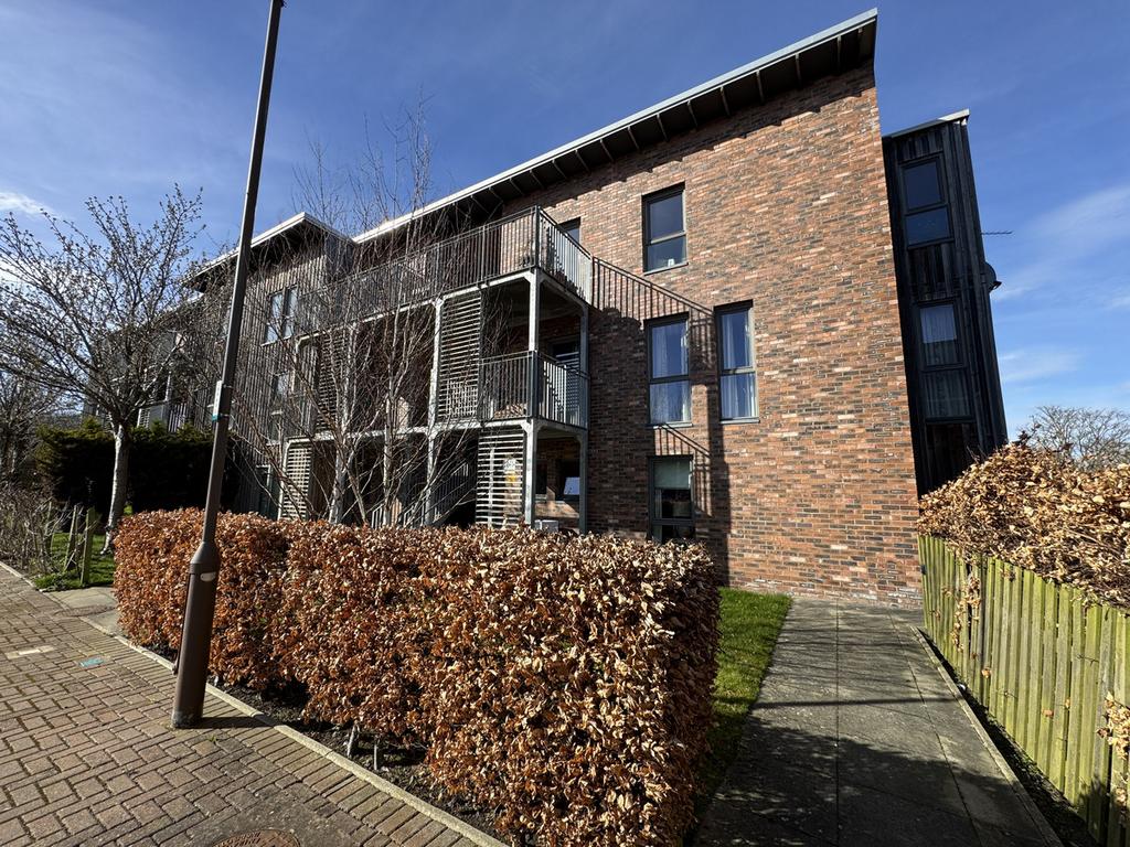 Lang Rigg, Edinburgh, EH30 2 bed apartment - £1,050 pcm (£242 pw)