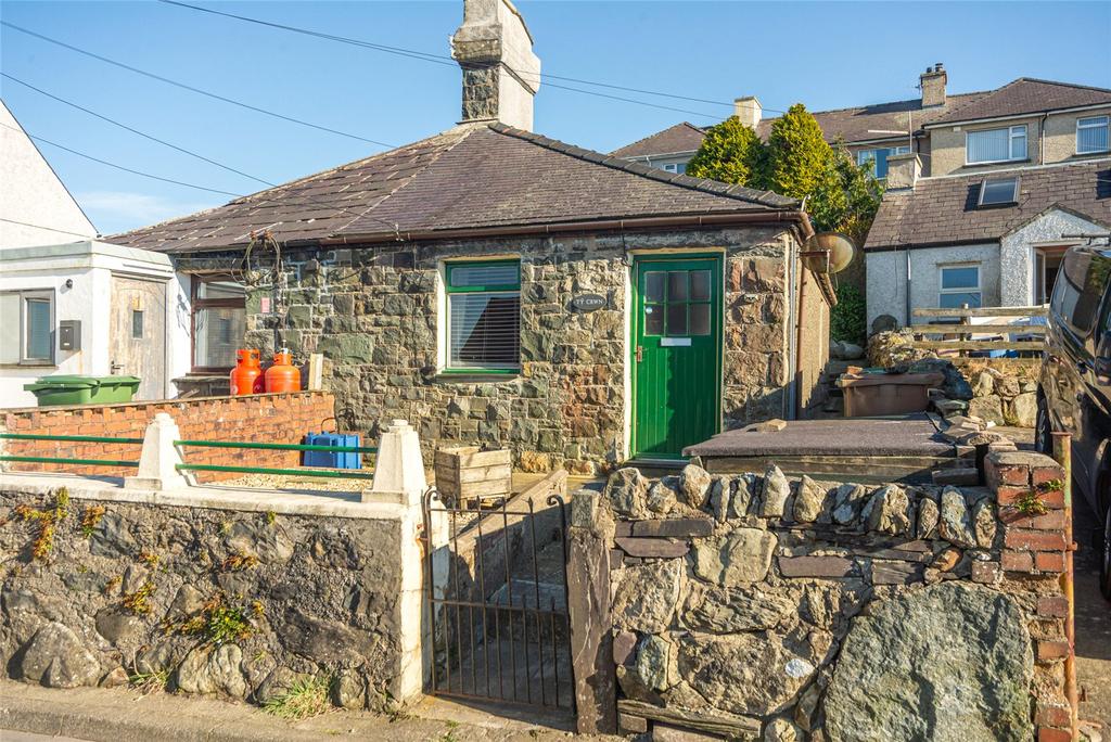 Rhosgadfan, Caernarfon, Gwynedd, LL54 1 bed semi-detached house for ...