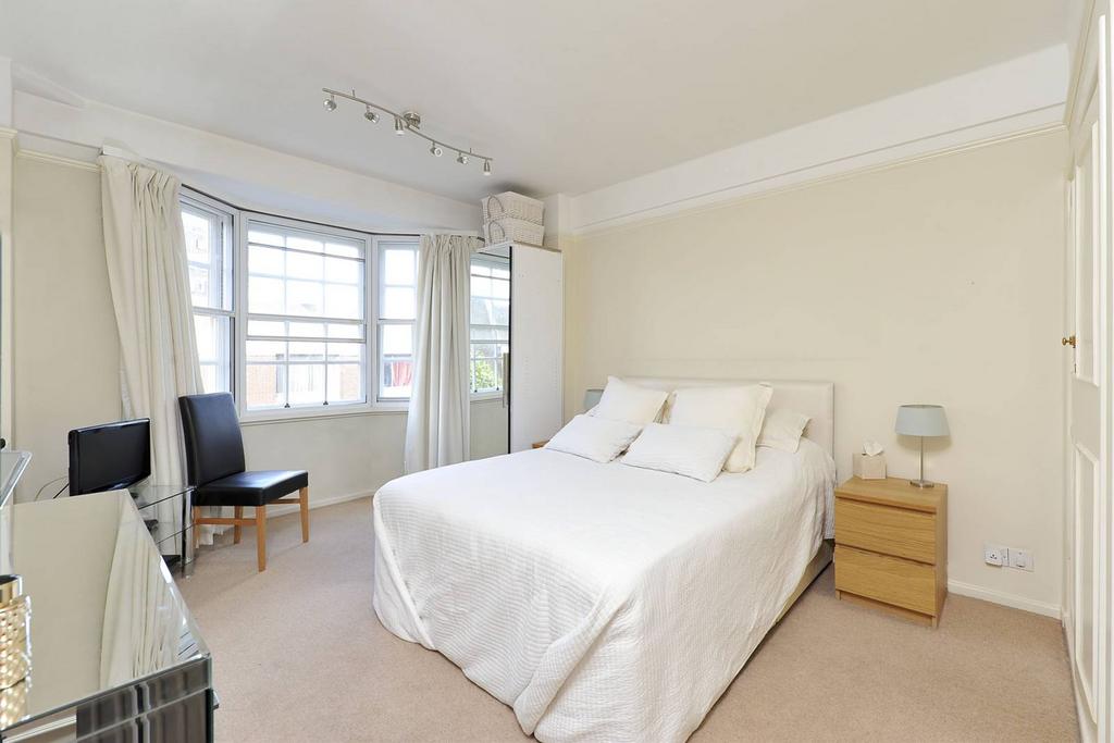 Whiteheads Grove, Chelsea, London, SW3 1 bed flat - £2,579 pcm (£595 pw)