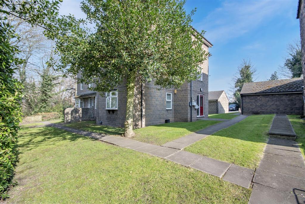 Moorgate Road Rotherham 2 bed flat for sale - £80,000