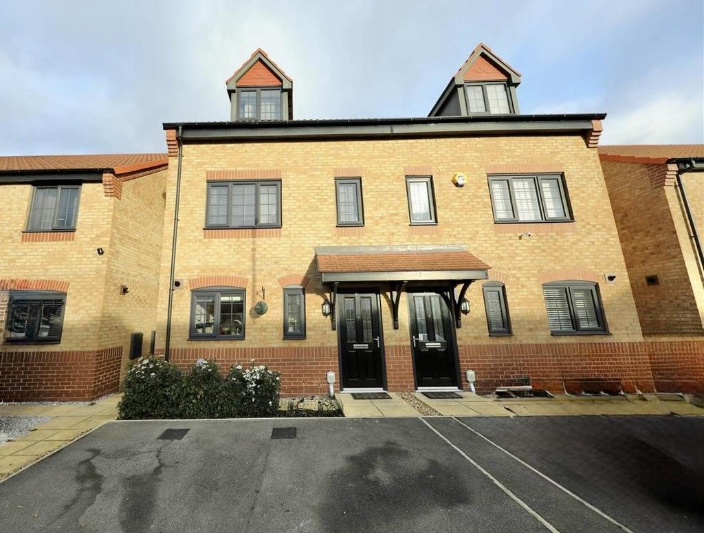 Riley Way, Hull 3 bed semi-detached house for sale - £195,000