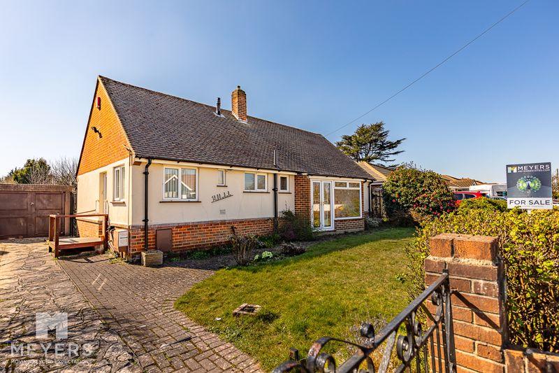 Canford Avenue, Wallisdown, BH11 2 bed detached bungalow - £325,000