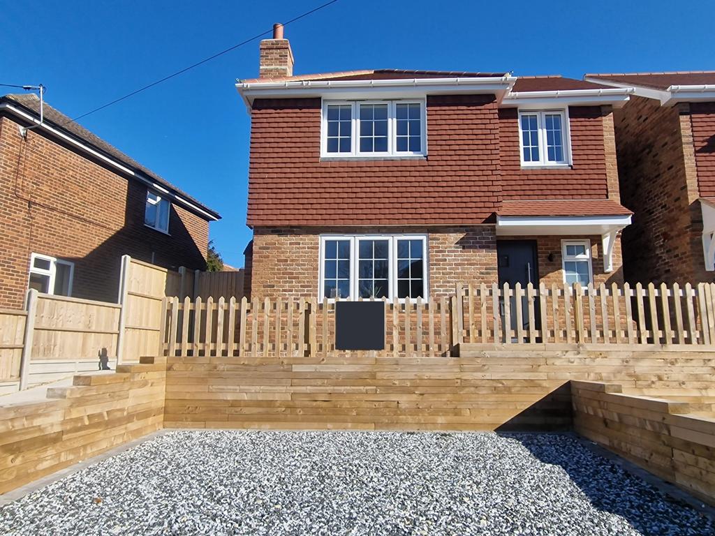 Back Street, Ringwould, CT14 4 bed house - £2,000 pcm (£462 pw)