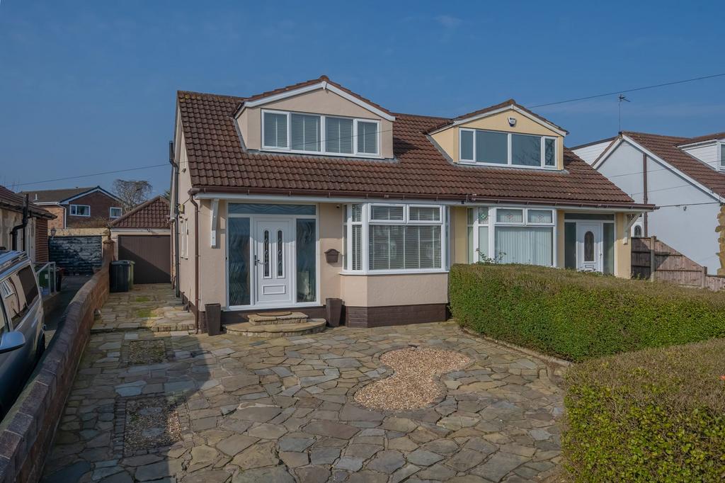 Pilling Lane, Lydiate, L31 3 bed semi-detached bungalow for sale - £325,000