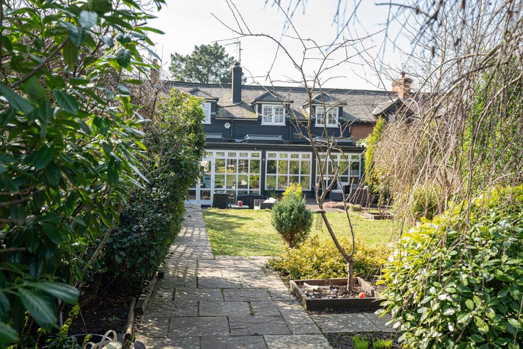 Rowney Priory, Rowney Lane, Ware... 4 bed terraced house for sale - £ ...