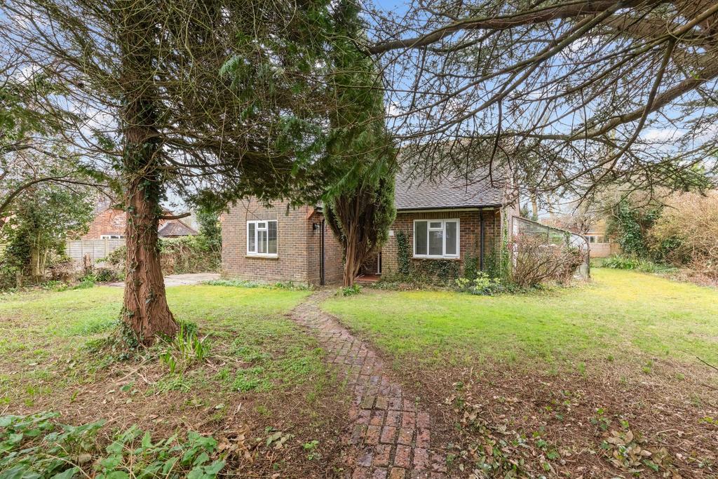 Paston Cottage, Off Ashcombe Lane... 2 bed detached house for sale - £ ...