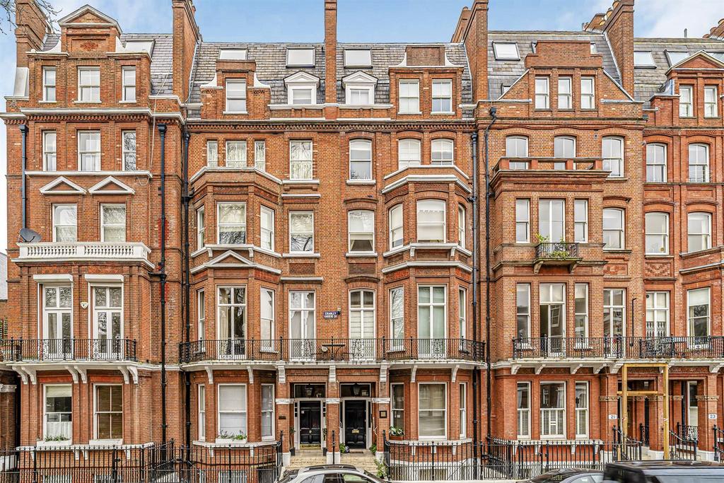 Cranley Gardens, South Kensington SW7 3 bed flat to rent - £4,983 pcm ...