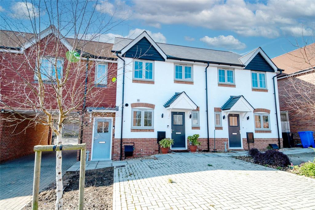 St Legers Way, Riseley, RG7 2 bed end of terrace house for sale - £93,750