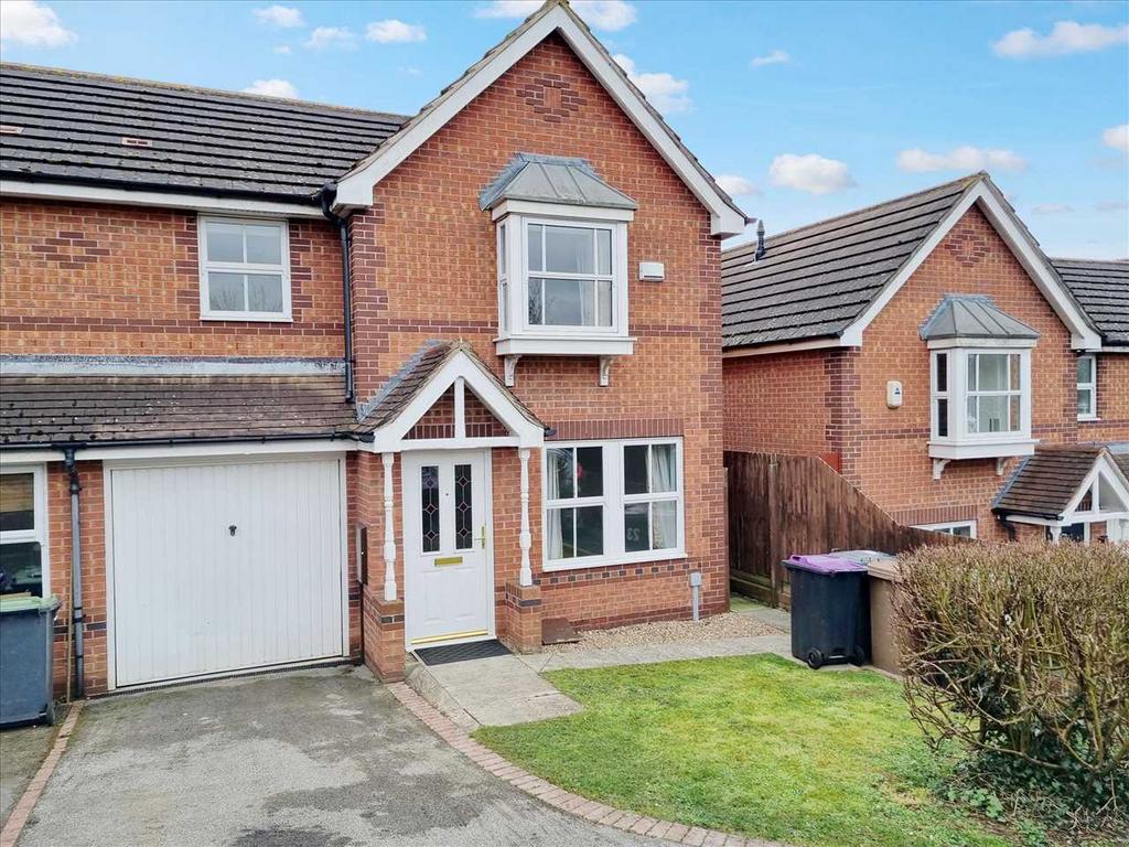 Sleaford NG34 3 bed semi-detached house - £205,000