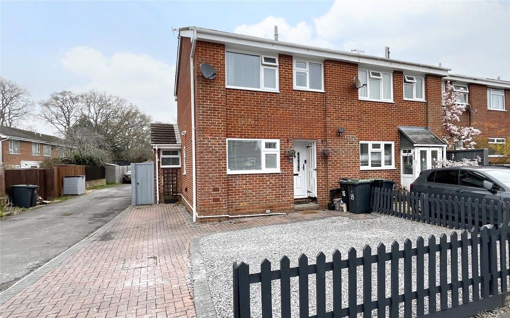 Priory View Road, Burton... 3 bed house - £345,000