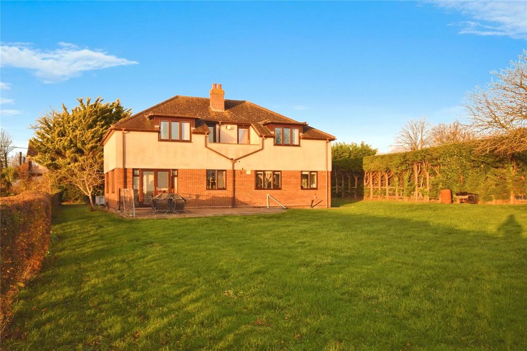Fambridge Road, Althorne, Chelmsford... 4 bed detached house to rent ...
