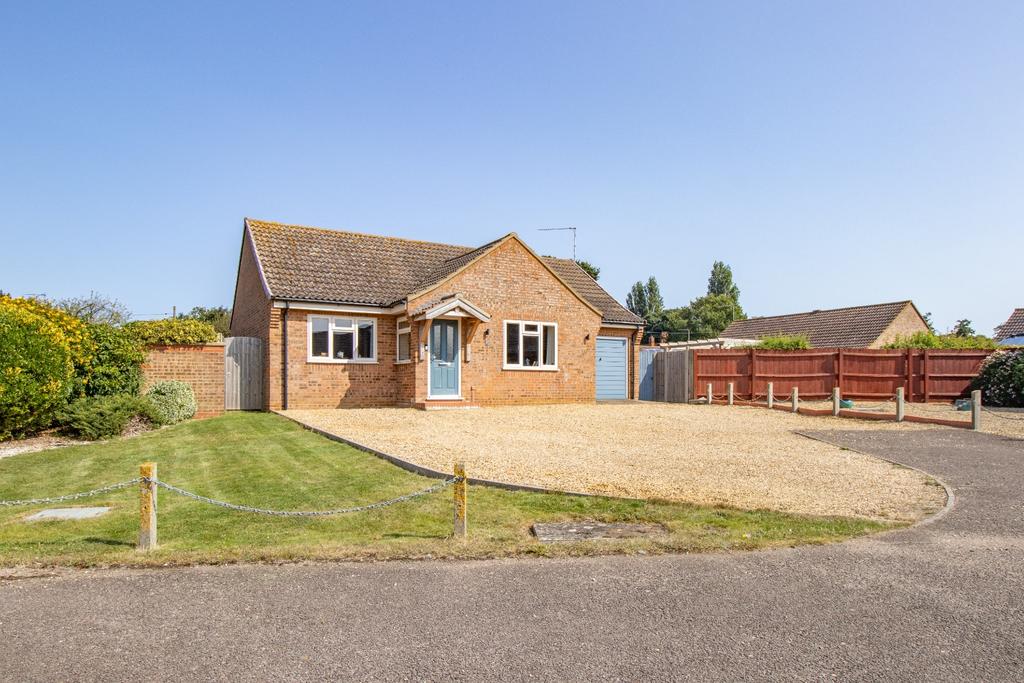 Gidney Drive, Heacham, King's Lynn... 2 bed detached bungalow for sale ...