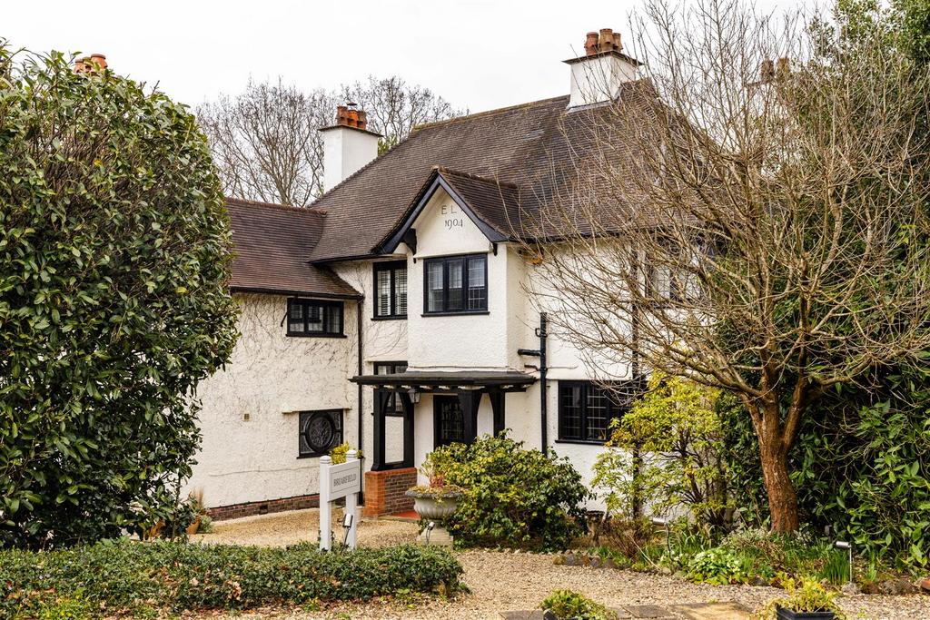 Church Hill, Merstham 5 bed detached house for sale - £1,700,000