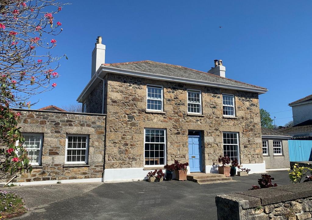 Trevu Road, Camborne 5 bed detached house - £550,000