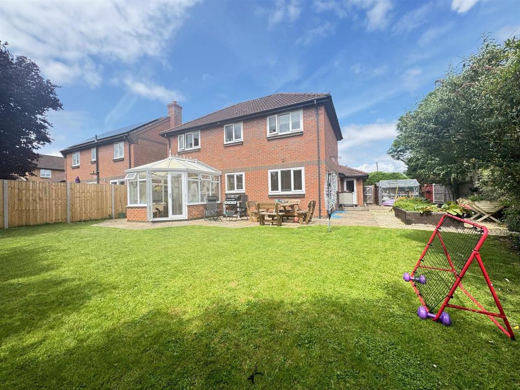 Old Station Gardens, Henstridge... 4 bed detached house for sale - £400,000