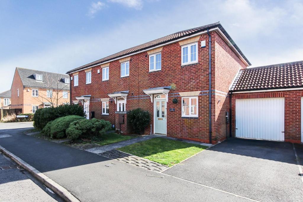 Greyfriars Lane, Longbenton NE12 2 bed semi-detached house - £175,000