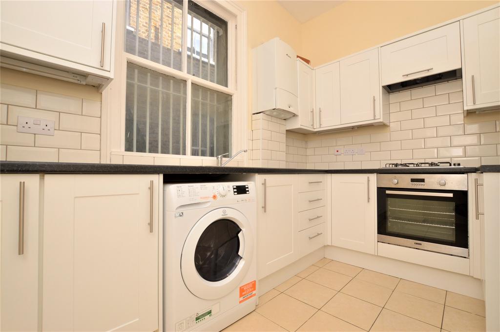 St. John's Road, London SW11 2 bed apartment - £1,900 pcm (£438 pw)